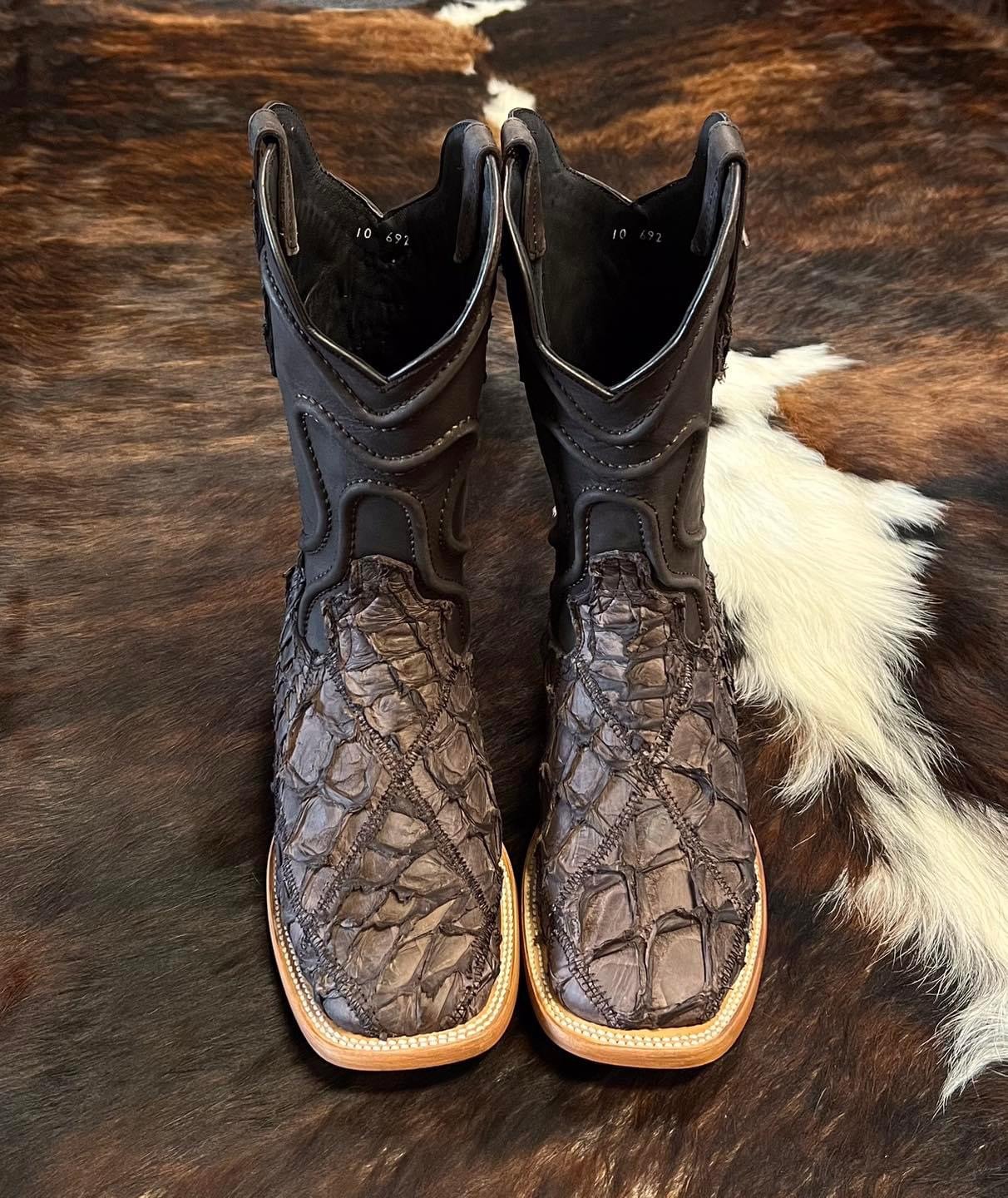 Mr Navas Western Wear